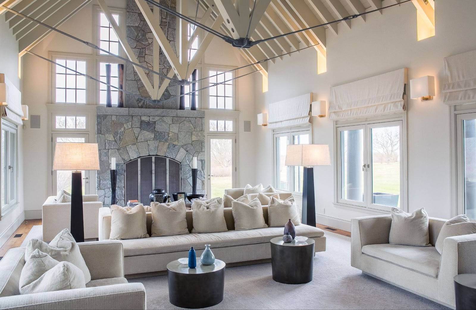 OBAMAS’ SELLING THEIR MANSION!